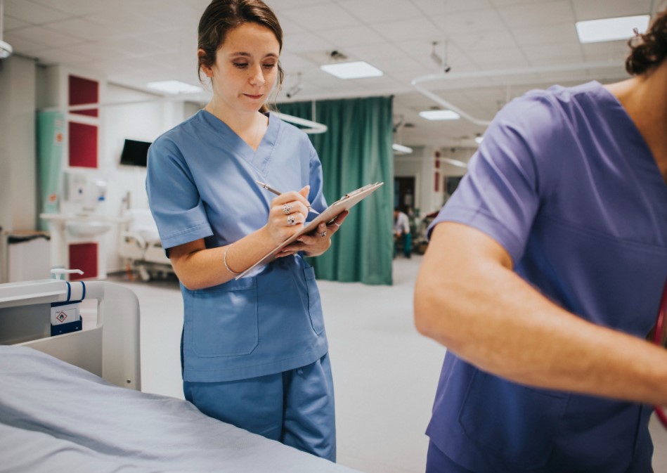 Auxiliar de Enfermería en Urgencias: ¿cuáles son sus funciones?